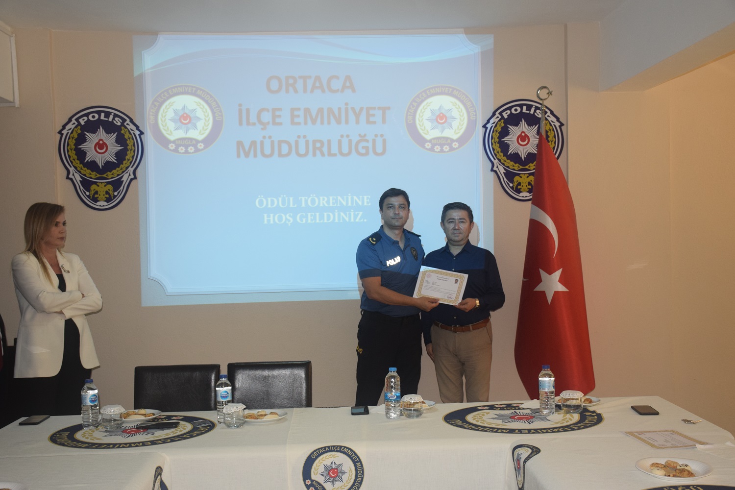 Ortaca Kaymakamlığı - İLÇE EMNİYET MÜDÜRLÜĞÜ PERSONELİNE BAŞARI BELGESİ ... Ortaca Kaymakamlığı - İLÇE EMNİYET MÜDÜRLÜĞÜ PERSONELİNE BAŞARI BELGESİ ...