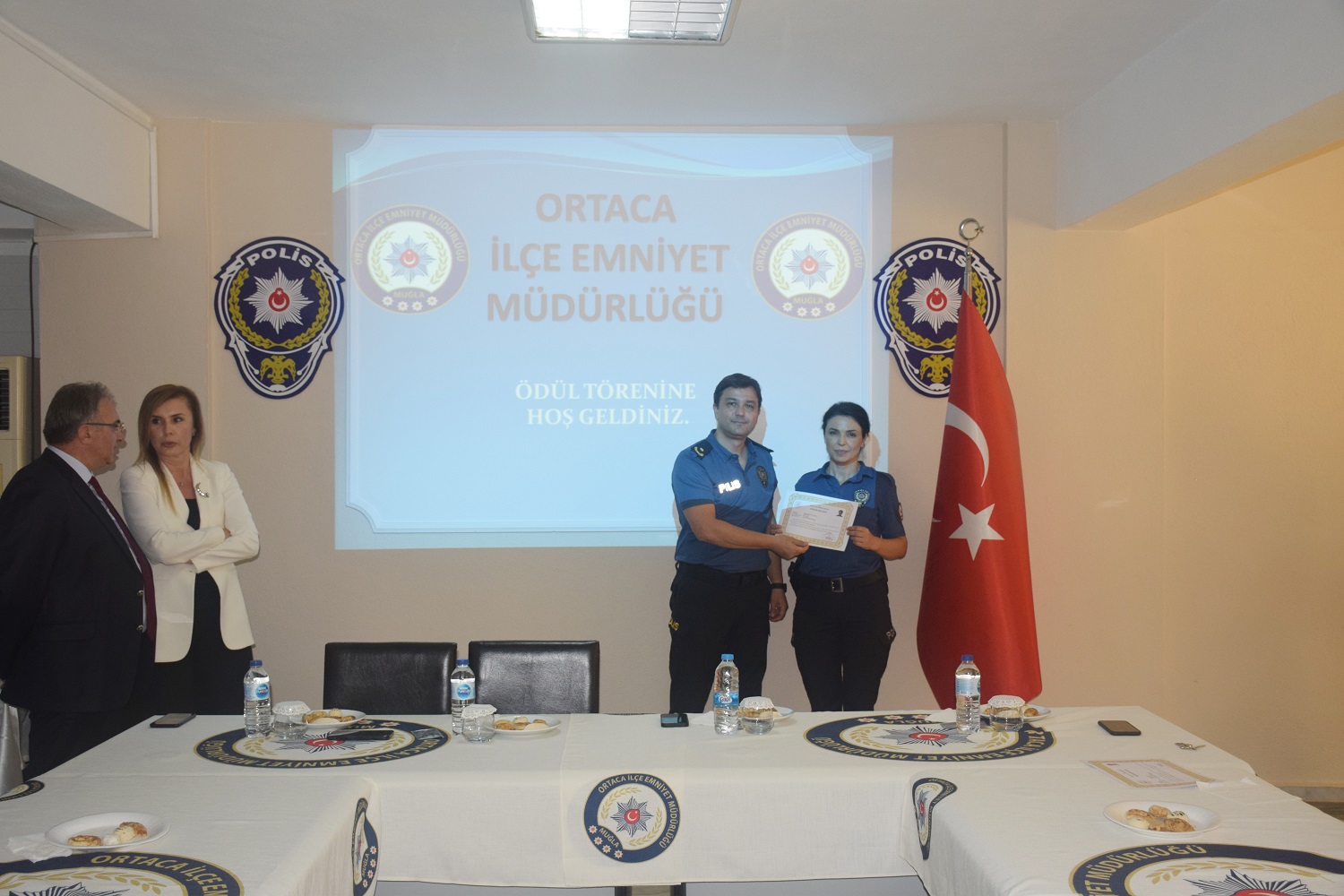 Ortaca Kaymakamlığı - İLÇE EMNİYET MÜDÜRLÜĞÜ PERSONELİNE BAŞARI BELGESİ ... Ortaca Kaymakamlığı - İLÇE EMNİYET MÜDÜRLÜĞÜ PERSONELİNE BAŞARI BELGESİ ...